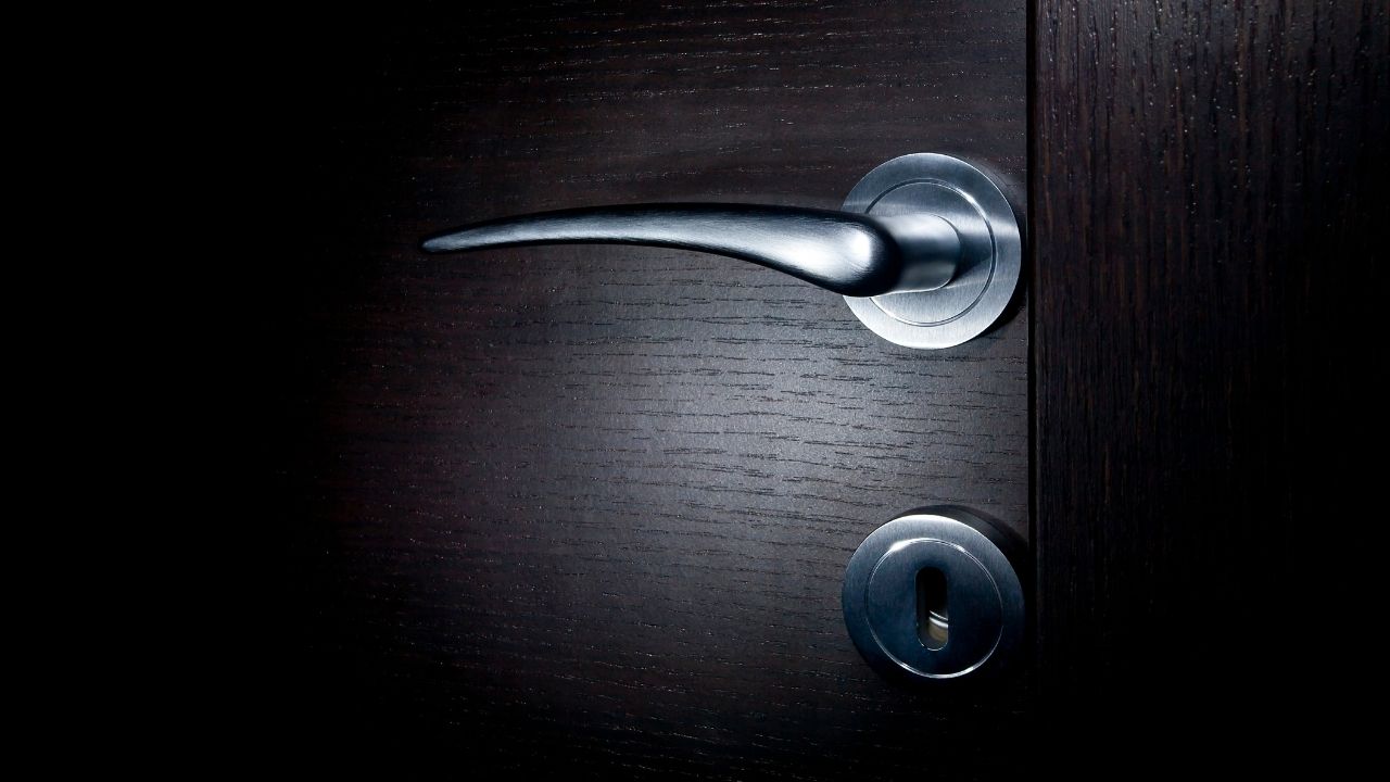 Kapı Kolu Takımı Nedir? - Ne İşe Yarar?